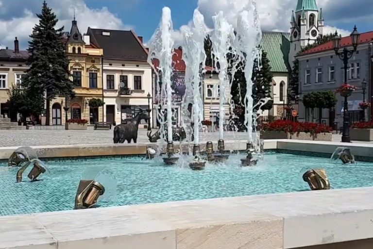 Brzesko. Fontanna na rynku już działa - WIDEO - Bochnianin.pl